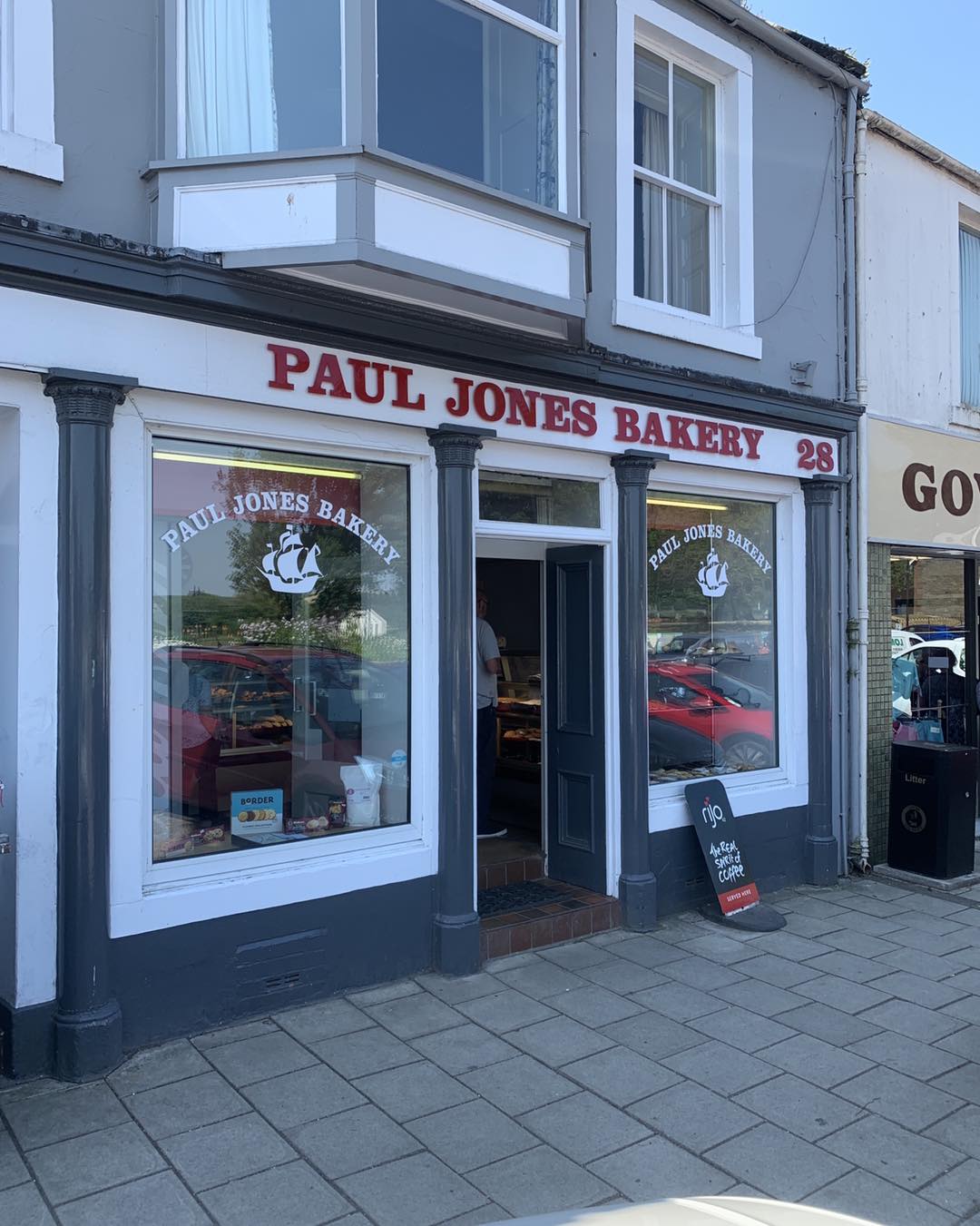 Paul Jones Bakery - DG Food and Drink