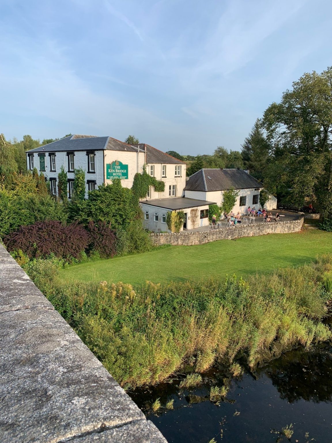 Ken Bridge Hotel and campsite - DG Food and Drink